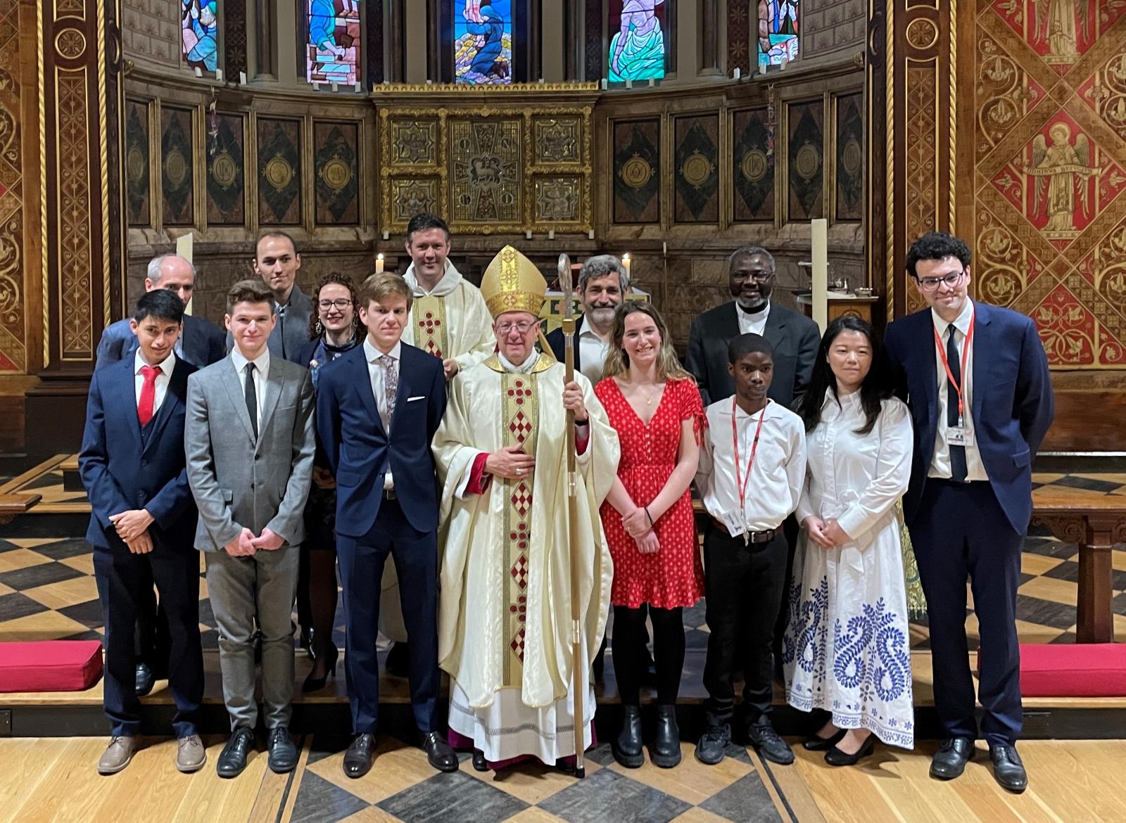 Over 6,000 venerate the relics of St Anthony of Padua at Westminster Cathedral - Diocese of ...